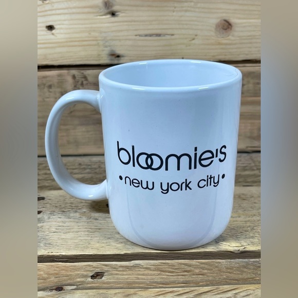 Bloomingdale's | Dining | Bloomingdales Bloomies New York City Mug ...